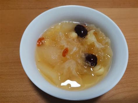 【冰糖雪梨的做法步骤图，冰糖雪梨怎么做好吃】小代食记下厨房