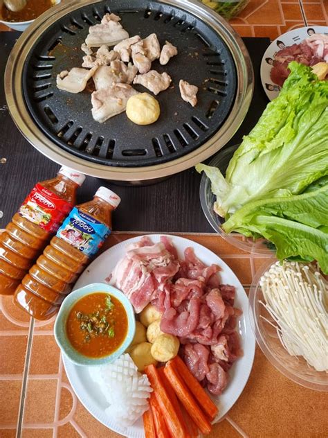 ตั้งวง กินหมูกระทะ กัน 🥩🫕🥓😋🥩🫕🥓😋🥩🫕🥓😋🥩🫕🥓😋 น้ำจิ้มกุ๊กอ๋อย สุกี้ ชาบู