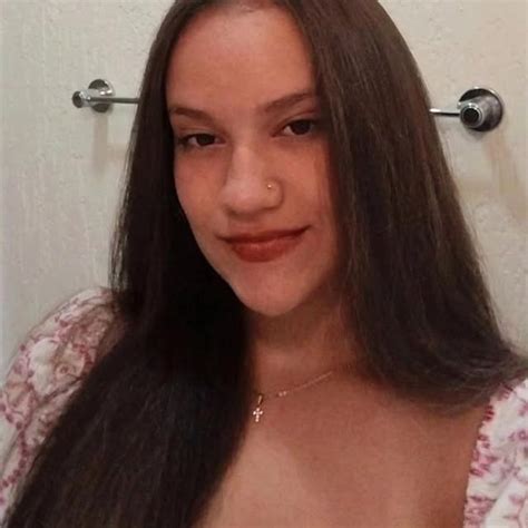 ᗷ I ᗩ Aninha01020 On Threads