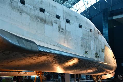 Space Shuttle Discovery At James S Mcdonnell Space Hangar At Steven F Udvar Hazy Center
