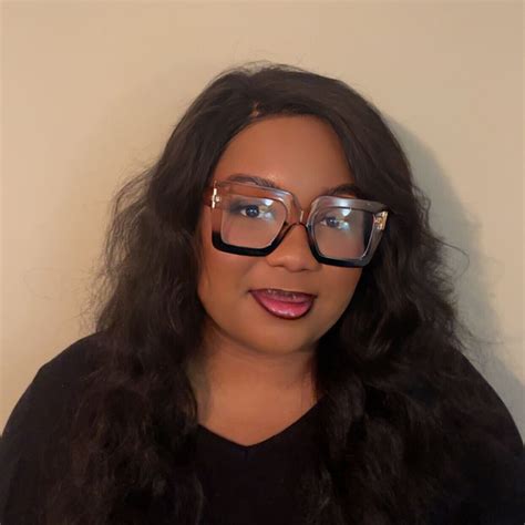 Mikala Loveless Arosa