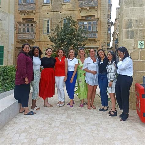 Womensupportingwomen Womenempowerment Nadia Pace 15 Comments