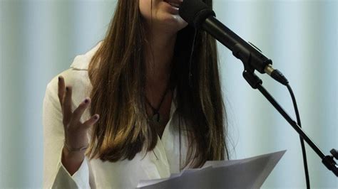 Riesen Nachwuchstalent In Der Poetry Slam Szene Lisa Horn Aus Oberstaufen