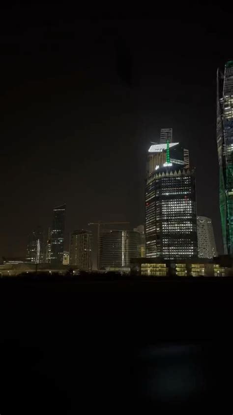 Pin By Rominitta Cortes On Astetic [video] City Life Aesthetic Funny