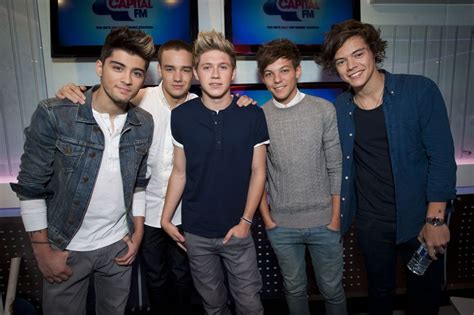 Zayn Malik Postpones Tour After Heartbreaking Death Of One Direction