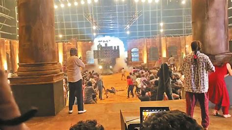 Accident On Actor Vishals Shooting Set Near Poontamalli Video Goes Viral On Social Media