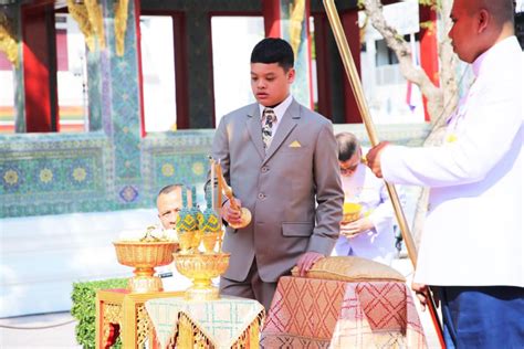 เจ้าฟ้าทีปังกรรัศมีโชติ ทรงบำเพ็ญพระกุศลและสนทนาธรรมกับสมเด็จพระสังฆราช