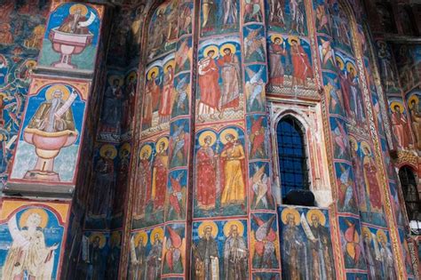 Cine a fost sfântul Nicolae Descoperă povestea Sfântului Nicolae e Mariage