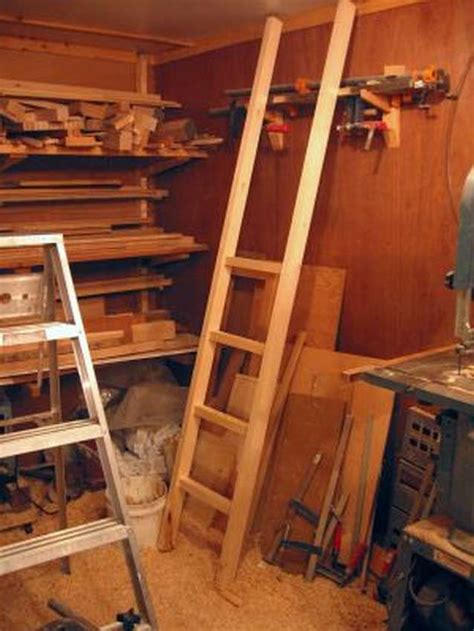 Угловая кровать чердак с рабочей зоной Attic Renovation Attic Design