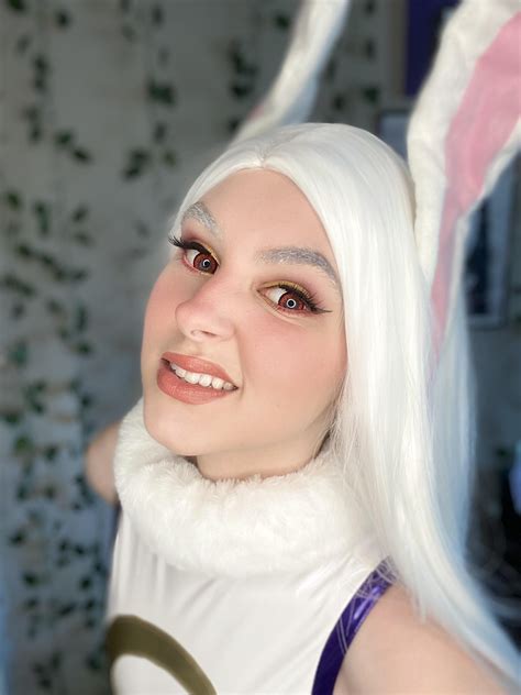 Practicing Miruko Cosplay Expressions But The Grit Does Not Come
