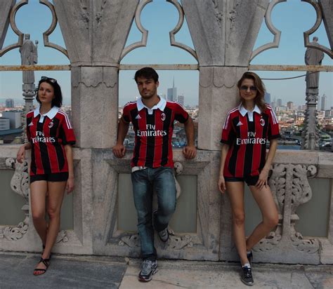 Milano Skyline and the Milan fashion models. | Jersey fashion, Football ...