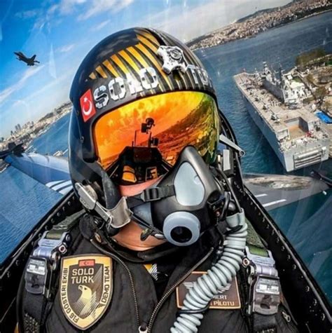 Emre Mert Kimdir SolotÜrk Pilotu Yarbay Emre Mert Nereli Kaç Yaşında Emre Mert Neden Ayrıldı