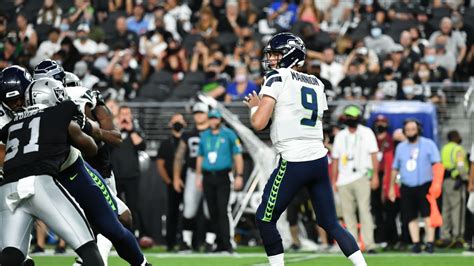Seahawks Sign Qb Sean Mannion To Practice Squad Release Rb Sarodorick