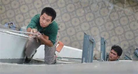 坑爹坑出新紀元小學生拍下老爸全裸高清無碼照發到了家長群 每日頭條