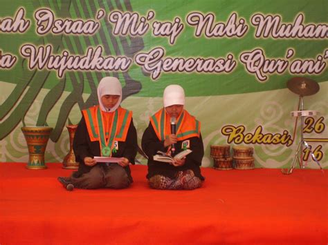 WISUDA KHOTMIL QUR AN