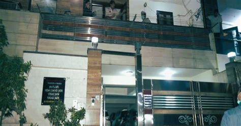 दिल्ली कृष्णा नगर इलाके में डबल मर्डरः फ्लैट में मिले बुजुर्ग मां बेटी