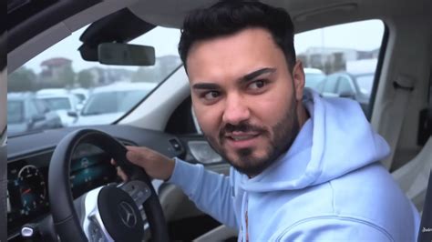 Pro Tv Jador și A Cumpărat Mașină Nouă Imagini Cu Bolidul