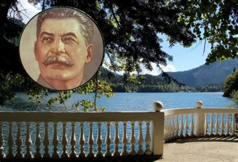 აფხაზები ვერ იტანენ სტალინს თუმცა ტურისტული ინდუსტრია სარგებლობს მისი სახელით