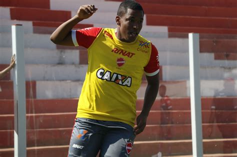 Vila Nova confirma contratação de Alan Mineiro Esporte Goiano