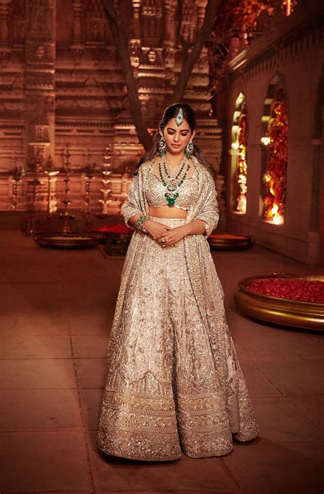 Exclusive Inside Isha Ambanis Extravagant Jamnagar Wedding Wardrobe According To Anaita