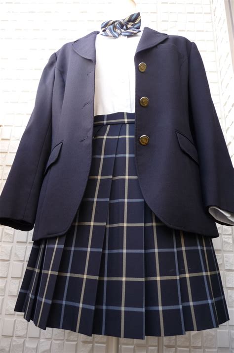 制服市場 愛媛県 聖カタリナ高校制服（現行モデル）ヒロミチ ナカノ デザイン