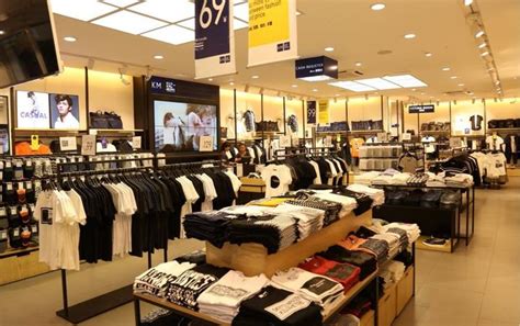 互联网时代传统鞋服批发市场的转型升级之路 知乎