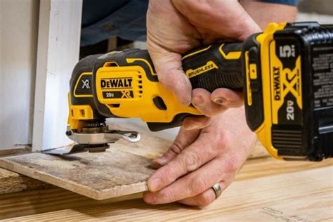 DeWalt V Max XR Brushless Cordless Oscillating Multi Tool Review