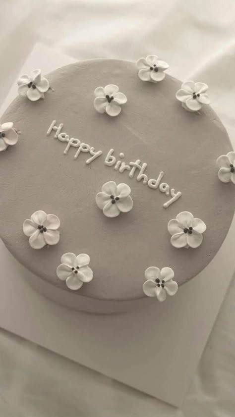 Pink Cupcakes For A Sweet Sixteen Birthday Party