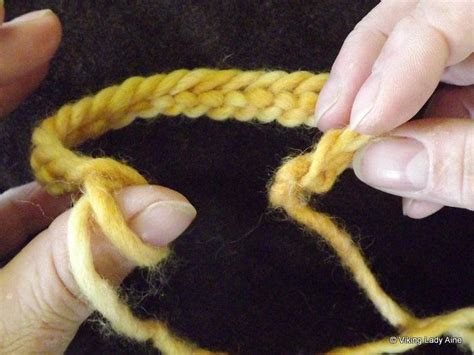 Nalbinding Getting Started With The Oslo Stitch Viking Knit