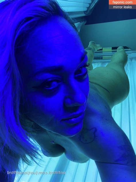 JustJenReacts Aka ReactsJen Nude Leaks OnlyFans Photo Faponic