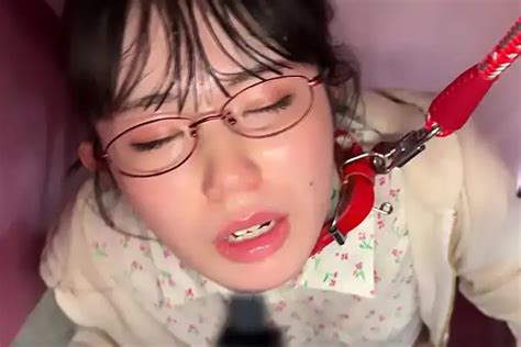 清原なのは メガネのデリヘル嬢を性奴隷化。フル勃起したチンポを咥えさせ喉奥イラマチオ 無料av動画
