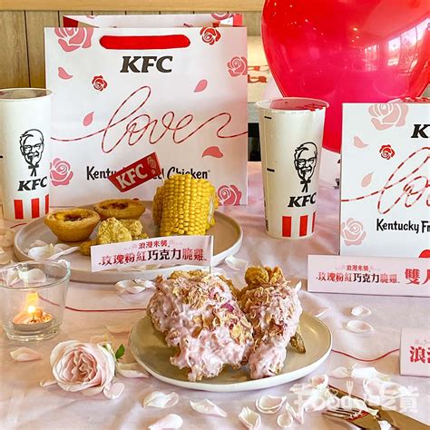 【全台】浪漫來襲！ 肯德基推「玫瑰粉紅巧克力脆雞」夢幻套餐 加碼「七夕禮盒＋提袋」甜蜜助攻！ Foody 吃貨
