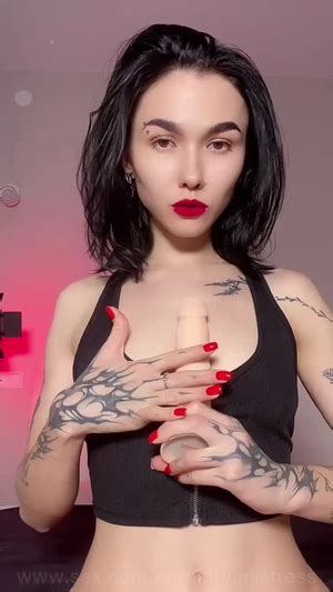 Mary Mistress My Body Is Made For Your Eyes