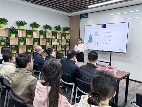 尚真书院赴郑州新东方前途出国咨询有限公司开展交流考察活动 尚真书院