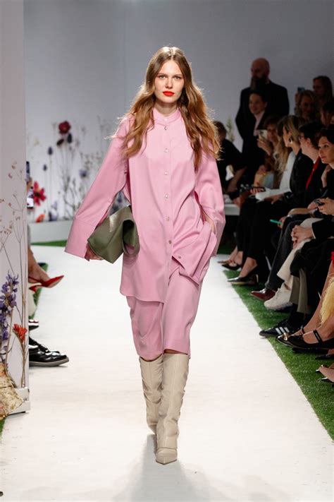 В ЦУМе прошел традиционный показ TSUM Fashion Show BURO