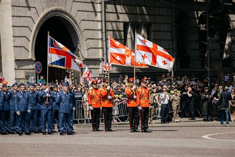 საქართველოს საქართველოს დამოუკიდებლობის დღე თავისუფლების მოედანზე რეკრუტების მიერ საზეიმო