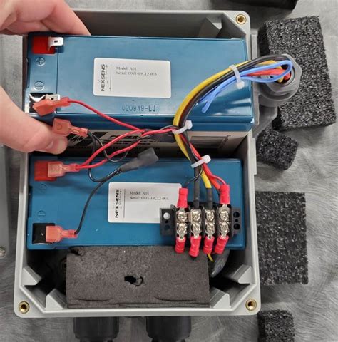 Replace A Battery In An SP32 Solar Power Pack NexSens