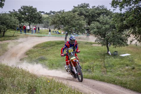 Bp Ultimate Rally Raid Portugal Tosha Schareina Wins W Rc Enduro Round Three