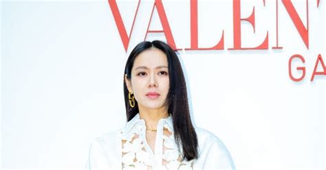 사진 손예진여전한 여신 미모 조선비즈