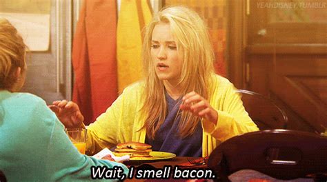 Hannah Gif Find Share On Giphy