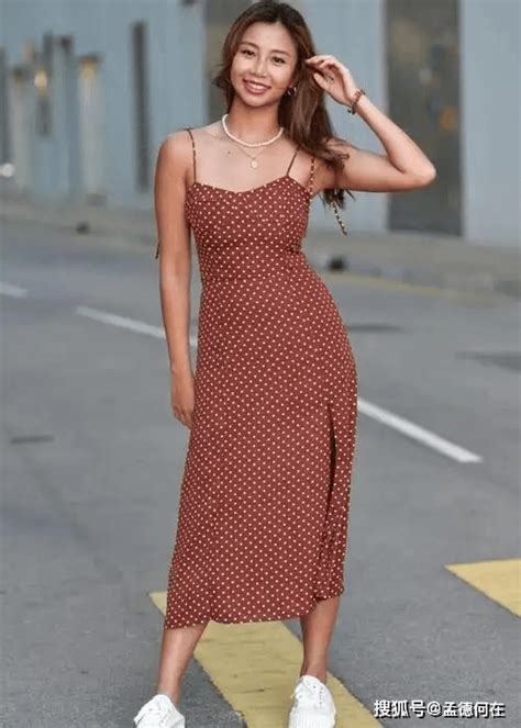 何泳芍一位备受瞩目的女星 魅力时尚