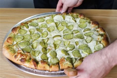 Watch Mn Pizzerias Dill Pickle Pizza Goes Viral