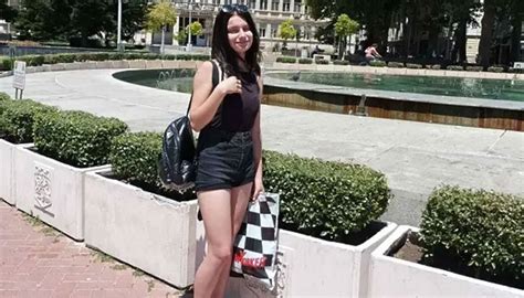 Издирват 17 годишно момиче от Варна в неизвестност от 48 часа Аларма бг