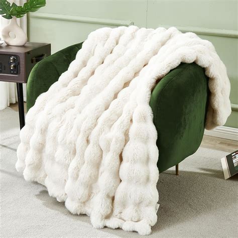 Decorative Soft Thick Fuzzy Faux Rabbit Fur Throw Blanket For Couch