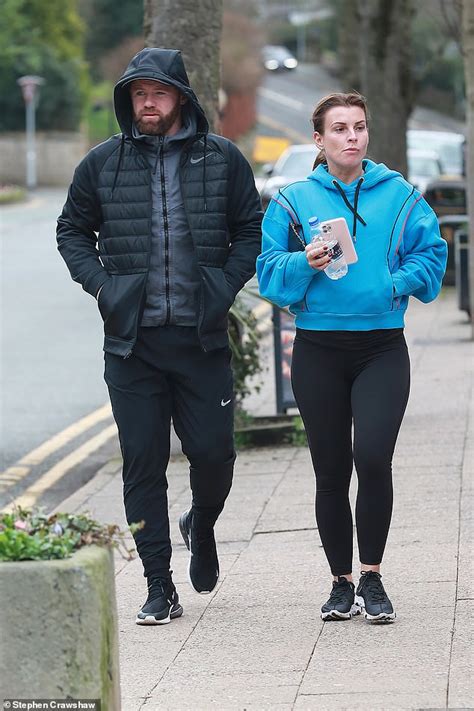 Wayne Rooney Told Off By Police For Meeting Kyle Walker During