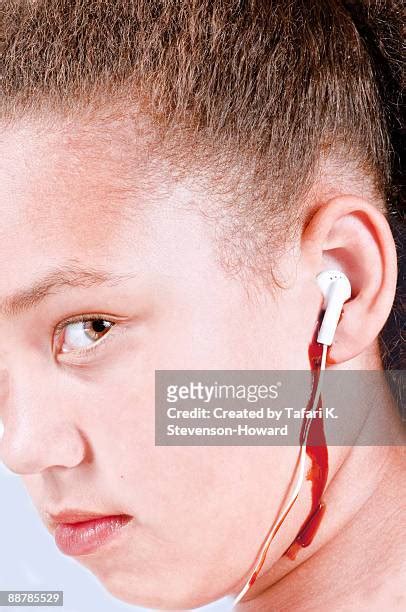 Black Girls Going Crazy Photos And Premium High Res Pictures Getty Images