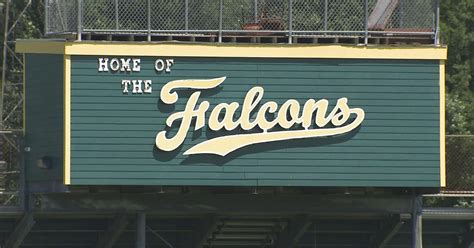 Massachusetts School District Allows Athletes To Refuse To Play Against Opposite Sex Cbs Boston