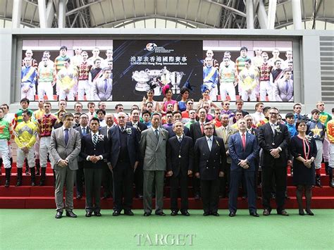 浪琴表荣耀呈现香港年度国际赛马盛事 首届“全球最佳赛马奖”礼赞卓越名驹 Target致品网