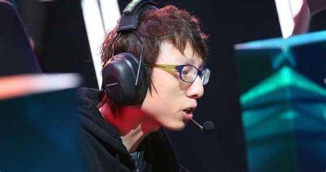Lol：麻辣香锅给卡萨替补是内部战术！网友：faker也给侯爷替补