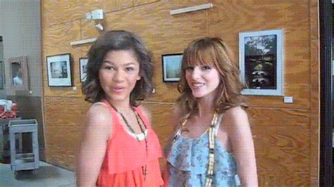 Bella Thorne Shake It Up  Wiffle